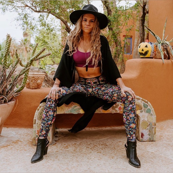 Niyama Sol | Pants & Jumpsuits | Nwtnib Niyama Sol Otomi Dos Legging | Poshmark